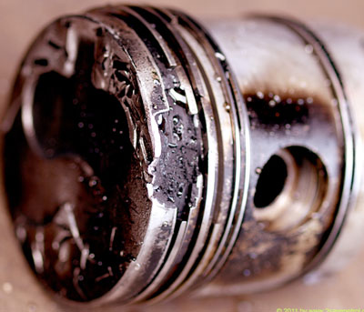 Piston and piston ring failure as result of a bad fuel